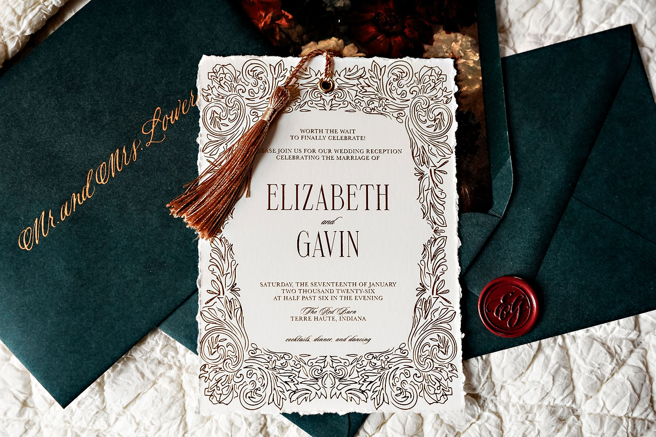 ELIZABETH + GAVIN | THE RED BARN AT SYCAMORE FARMS TERRE HAUTE WEDDING ...