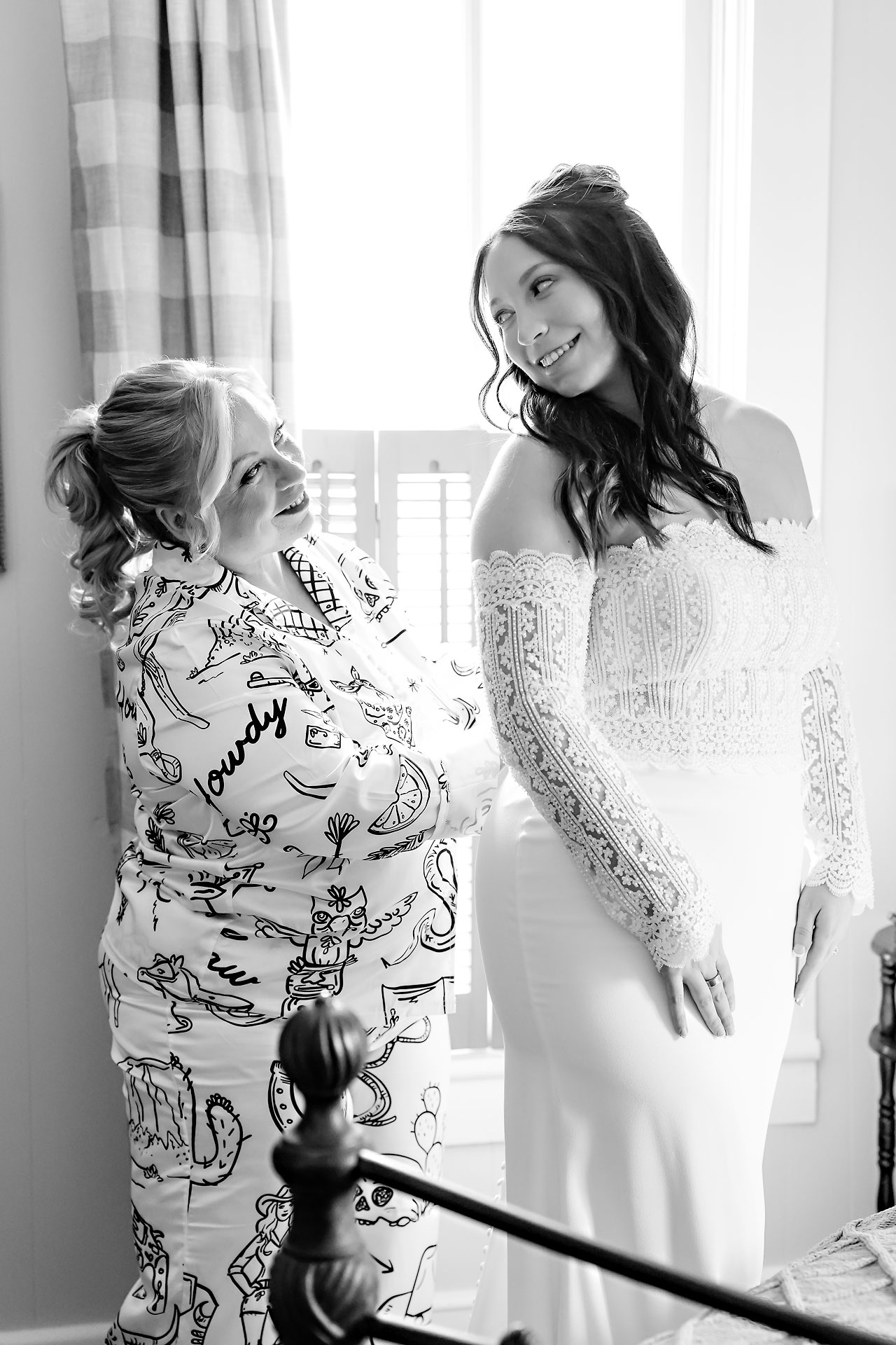 ELIZABETH + GAVIN | THE RED BARN AT SYCAMORE FARMS TERRE HAUTE WEDDING ...