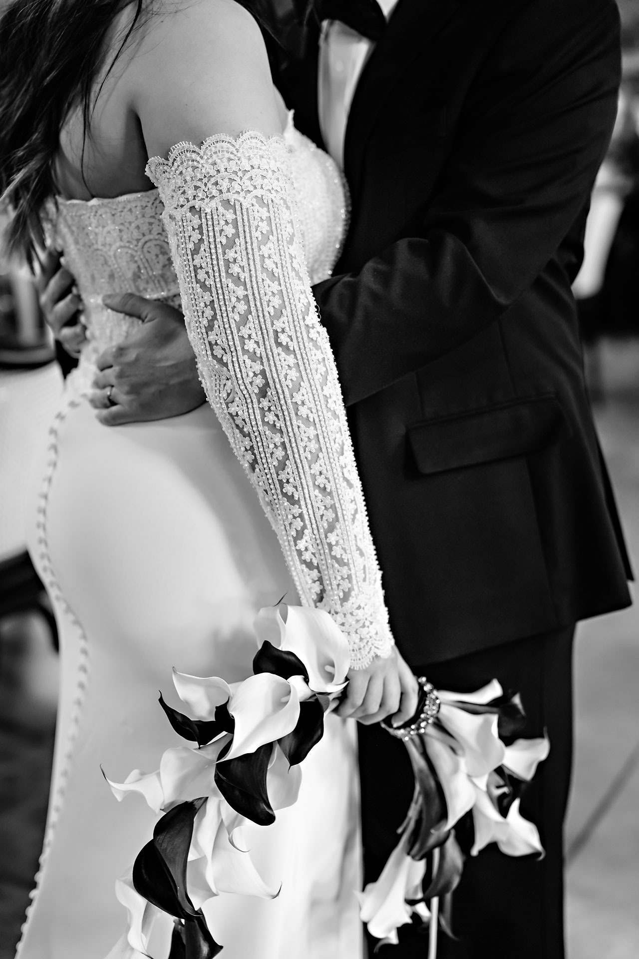 ELIZABETH + GAVIN | THE RED BARN AT SYCAMORE FARMS TERRE HAUTE WEDDING ...