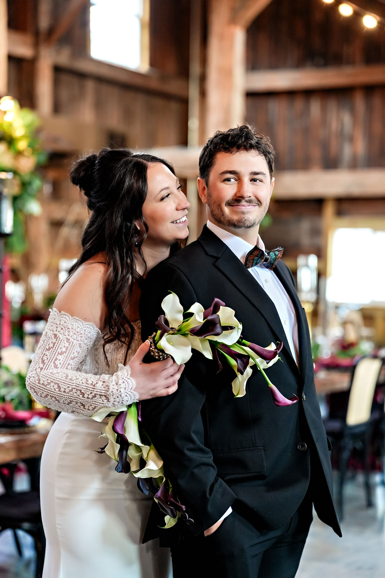 ELIZABETH + GAVIN | THE RED BARN AT SYCAMORE FARMS TERRE HAUTE WEDDING ...