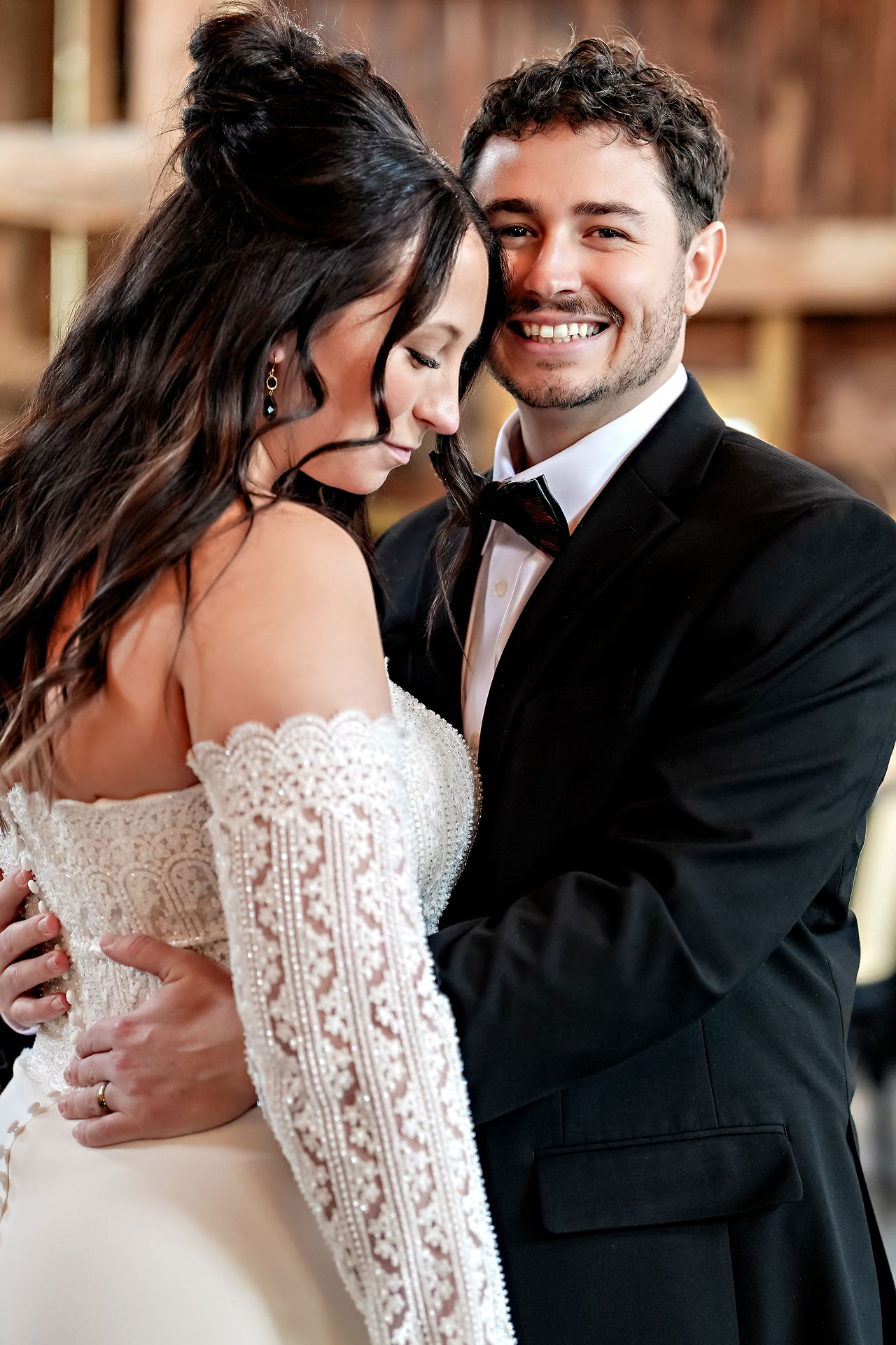 ELIZABETH + GAVIN | THE RED BARN AT SYCAMORE FARMS TERRE HAUTE WEDDING ...