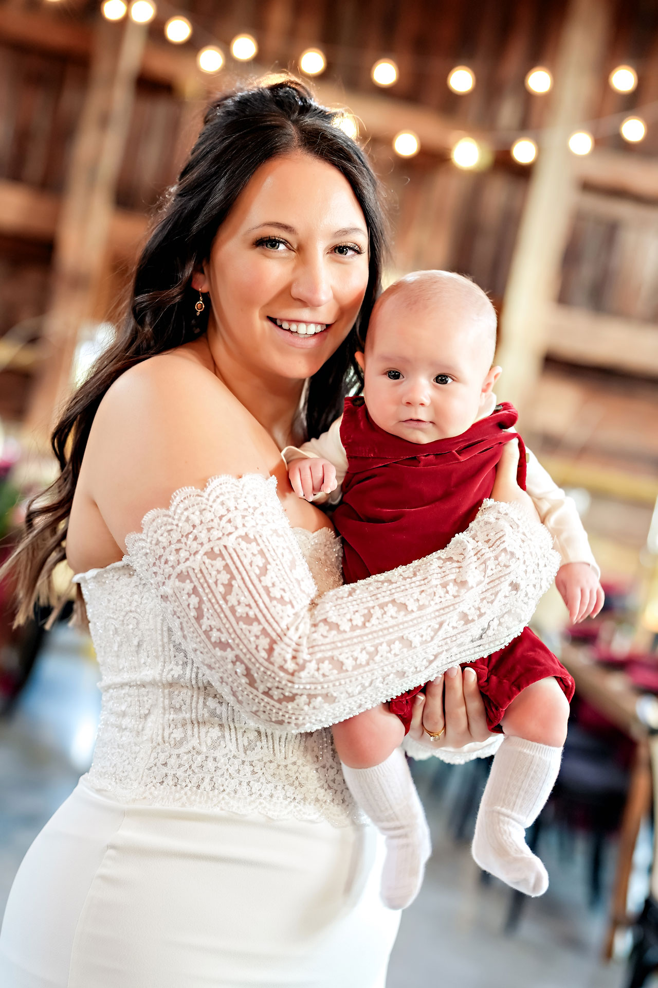 ELIZABETH + GAVIN | THE RED BARN AT SYCAMORE FARMS TERRE HAUTE WEDDING ...