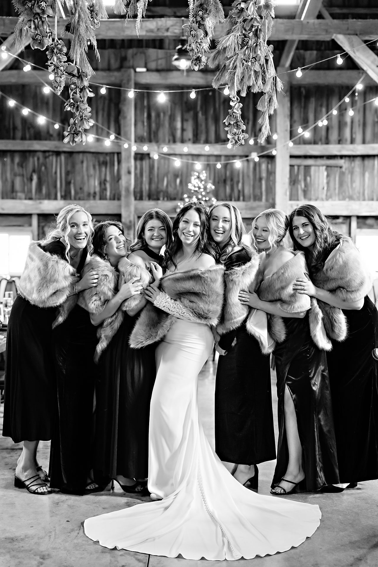 ELIZABETH + GAVIN | THE RED BARN AT SYCAMORE FARMS TERRE HAUTE WEDDING ...