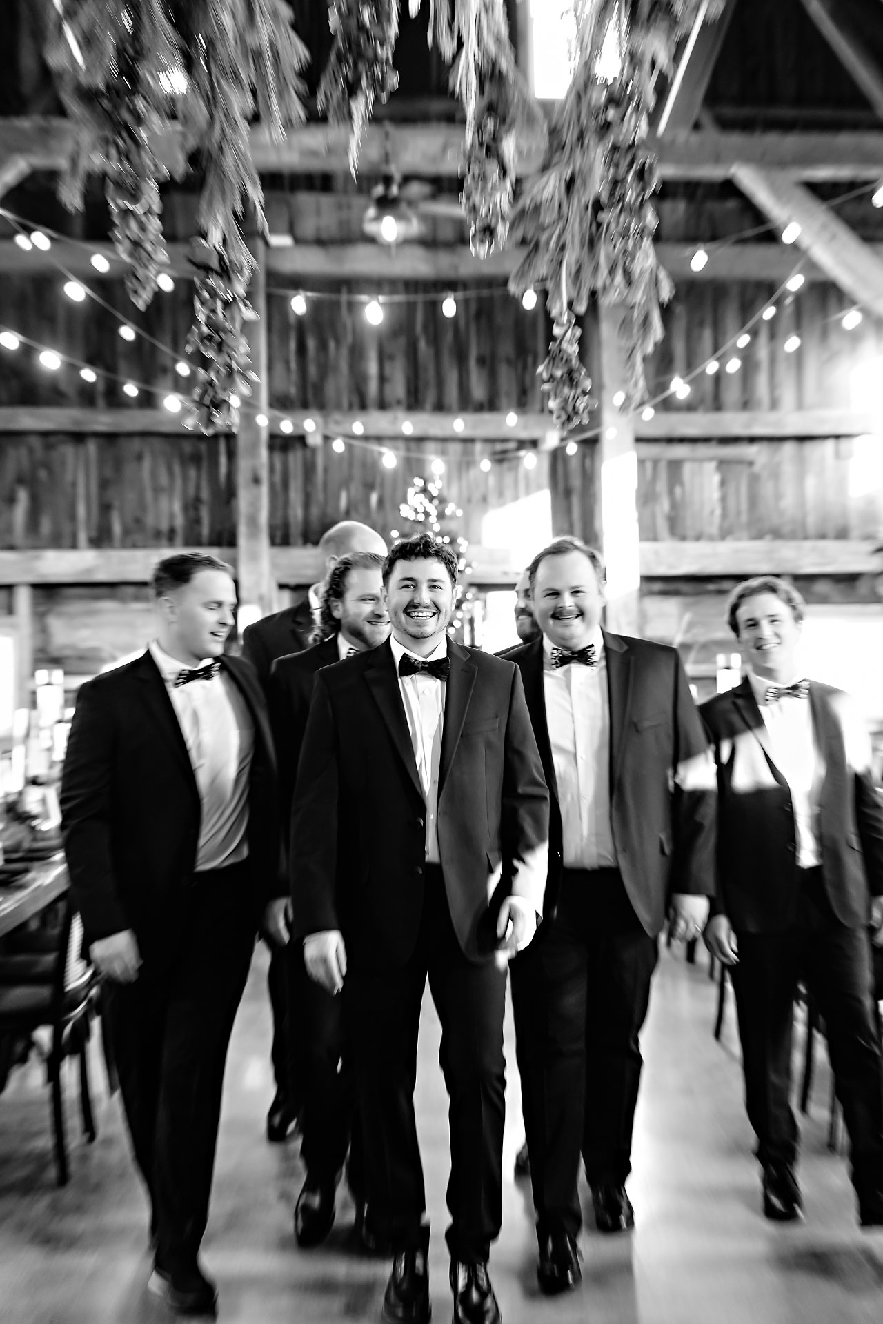 ELIZABETH + GAVIN | THE RED BARN AT SYCAMORE FARMS TERRE HAUTE WEDDING ...