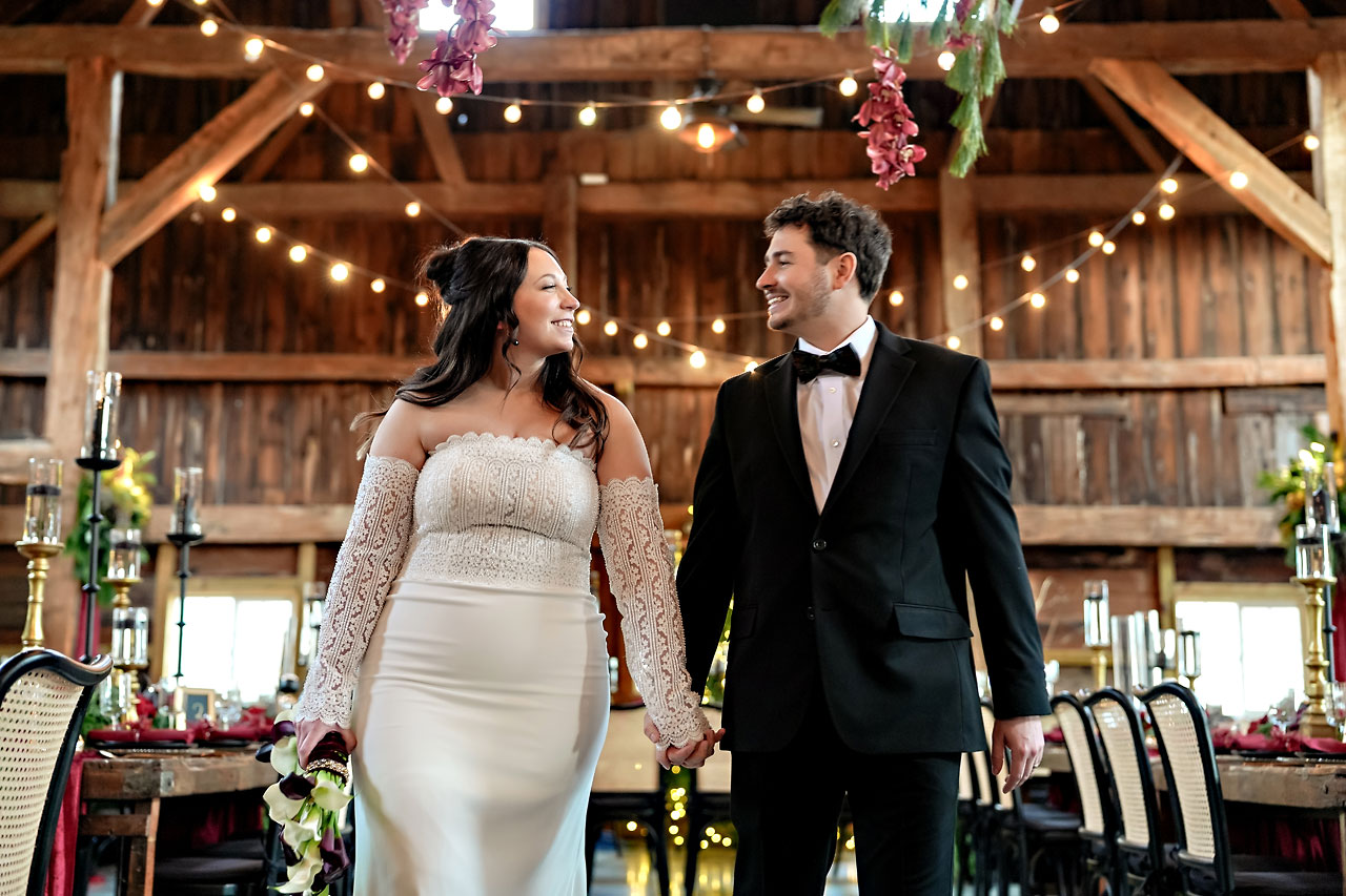 ELIZABETH + GAVIN | THE RED BARN AT SYCAMORE FARMS TERRE HAUTE WEDDING ...