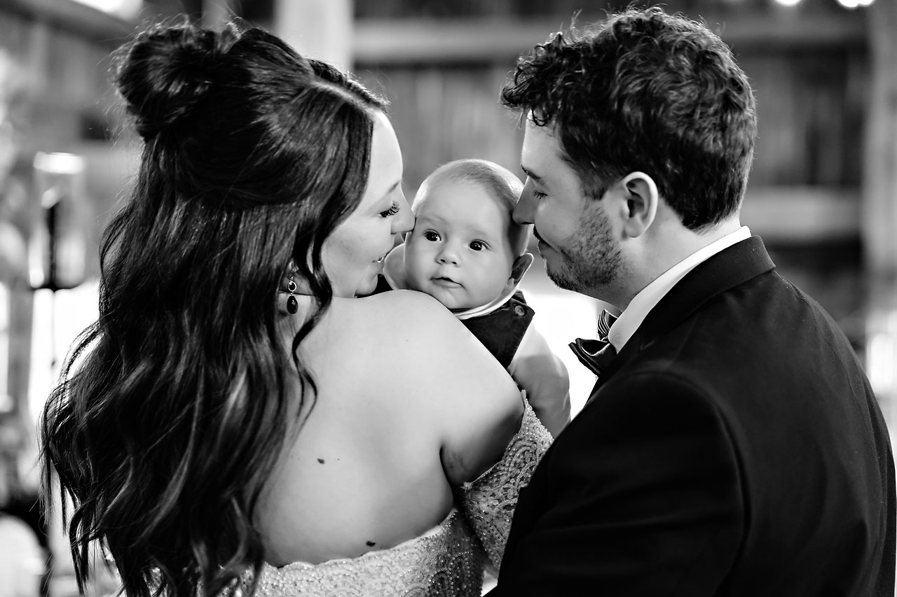 ELIZABETH + GAVIN | THE RED BARN AT SYCAMORE FARMS TERRE HAUTE WEDDING ...